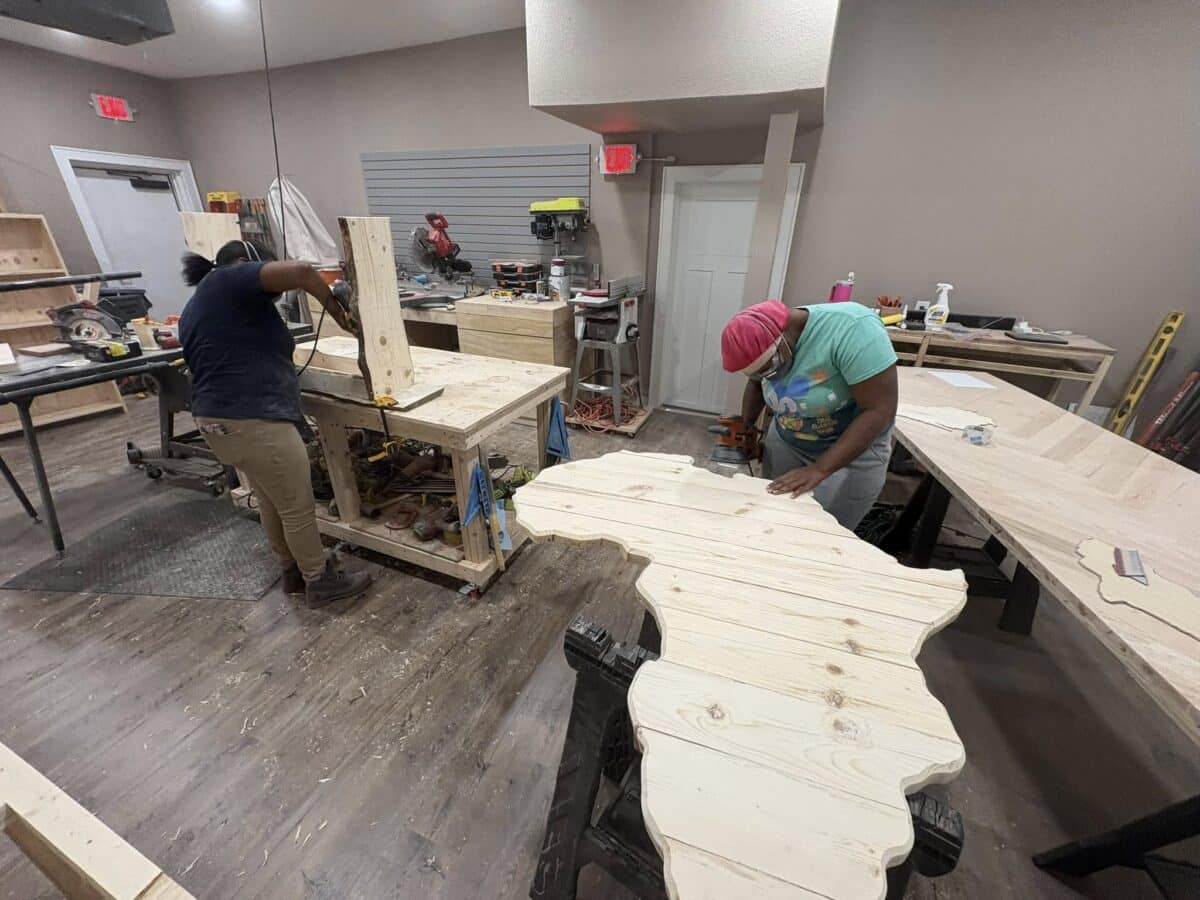 She Slangs Wood - Historic Milwaukee, Inc.